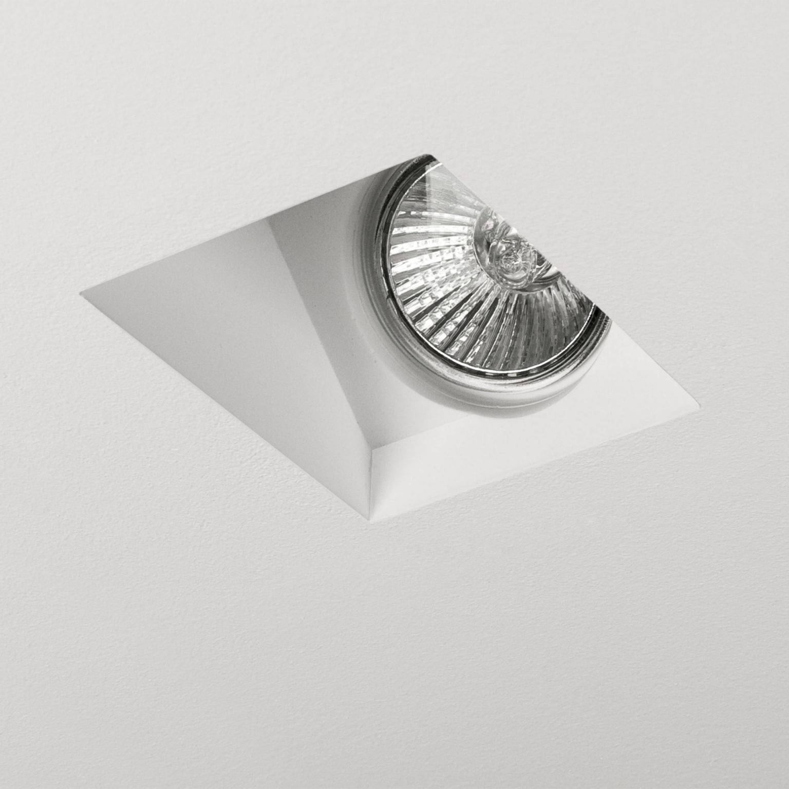 LU 22959-02 EMBED 2LT RECESSED – Hicken Lighting
