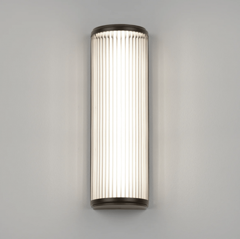 Wall Lights – Page 2 – Hicken Lighting